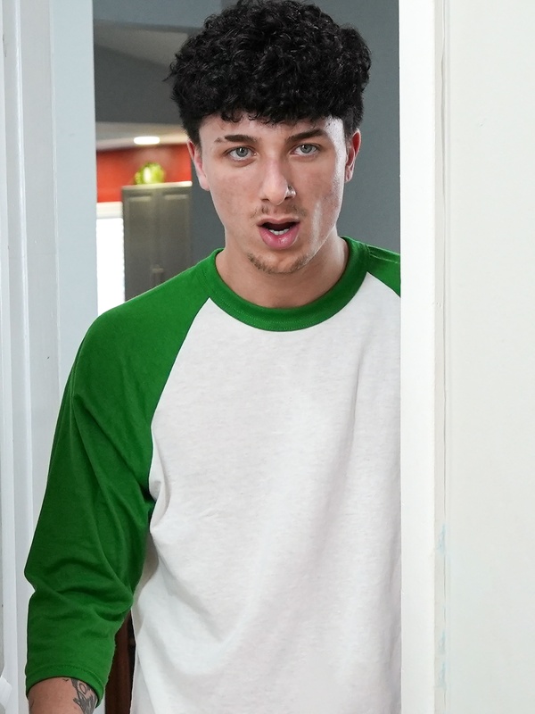 Ethan Seeks Brazzers Profile Watch Their Hd Porn Videos Now